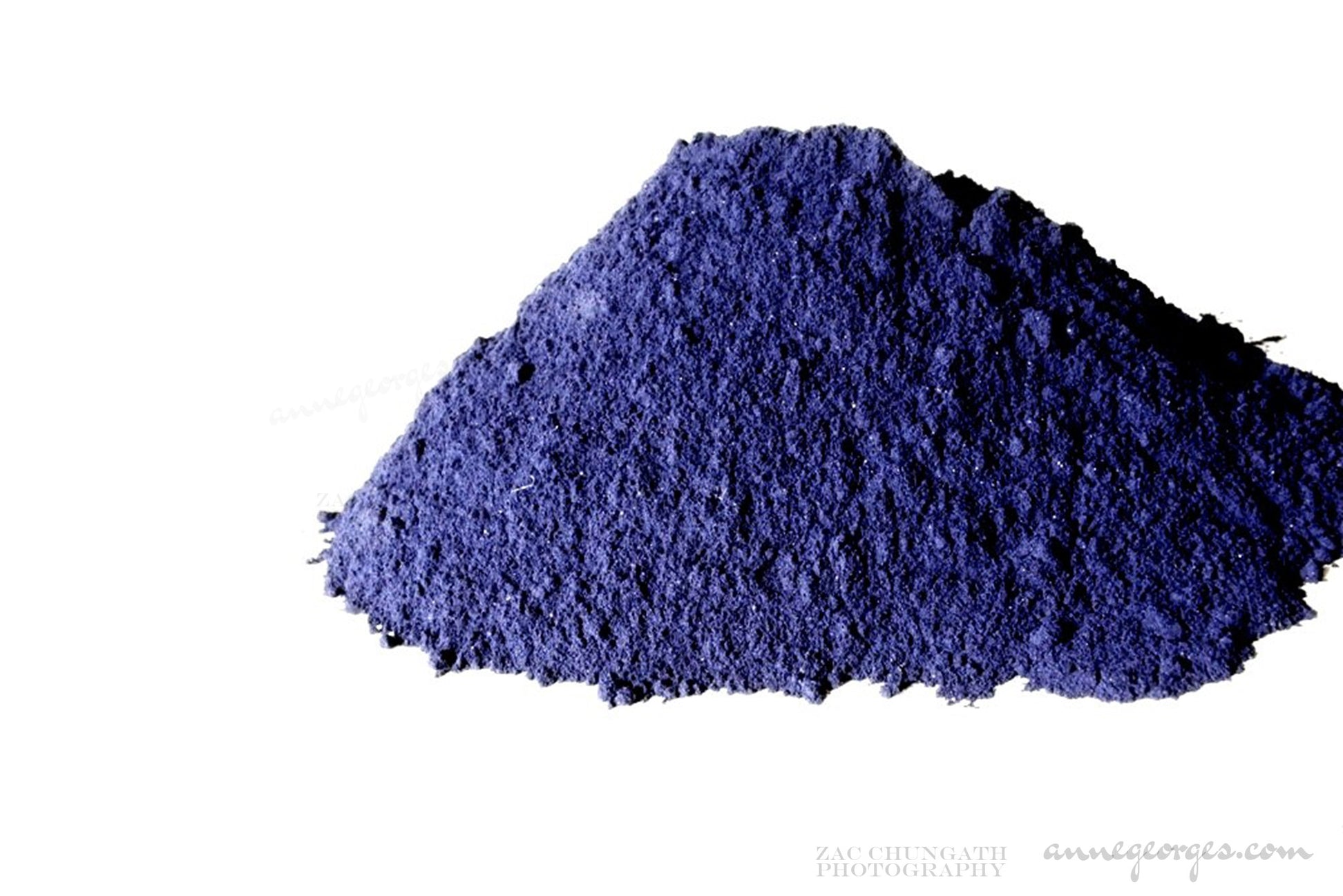 Indigo extract. Indigofera tinctoria. Natural dye for fabric and paper ...